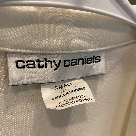 Cathy Daniels | Sweaters | Vintage Cathy Daniels White And Gold Cardigan | Poshmark